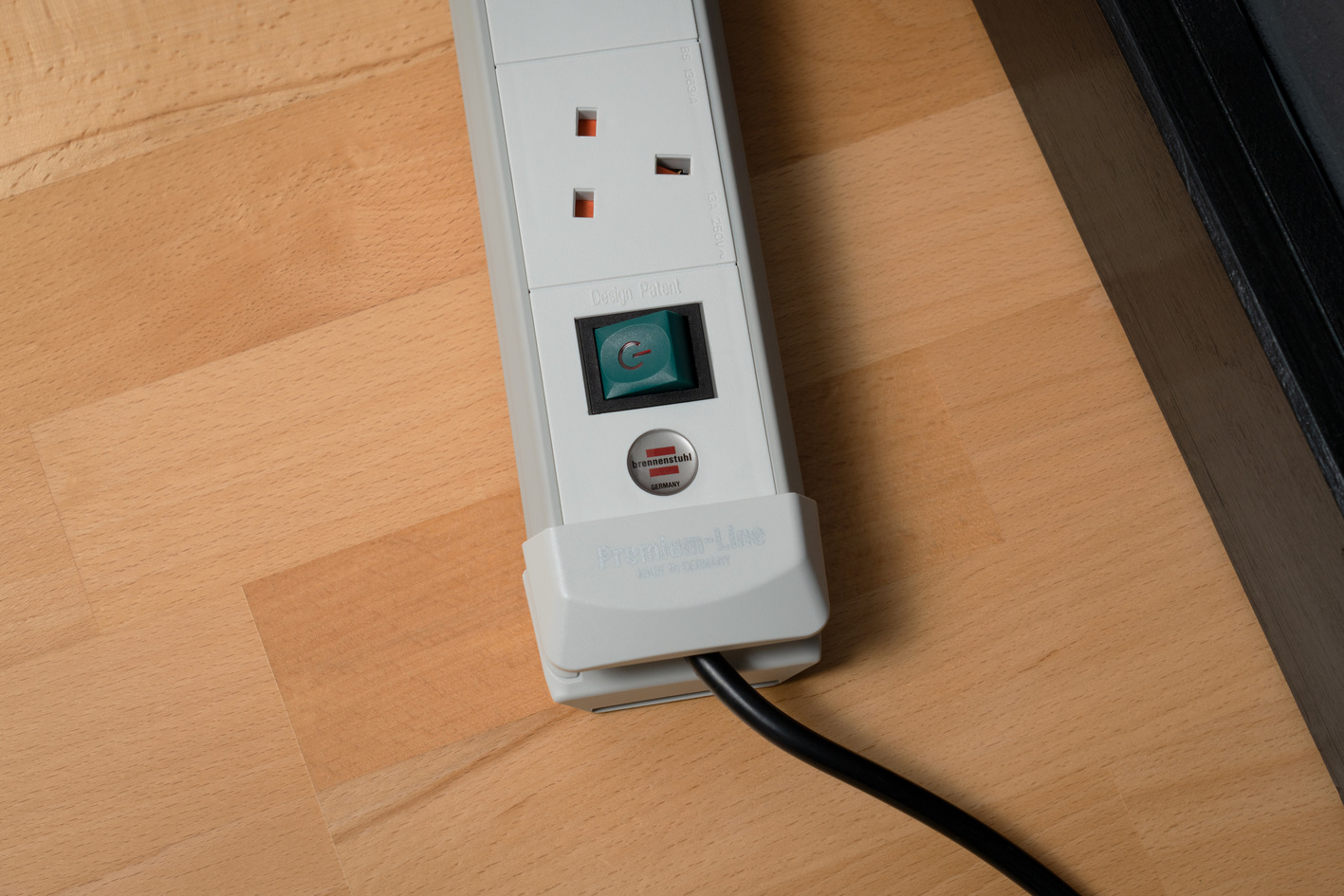 Premium-Line extension lead 8-way 3m H05VV-F 3G1,25 lightgrey with plug ...