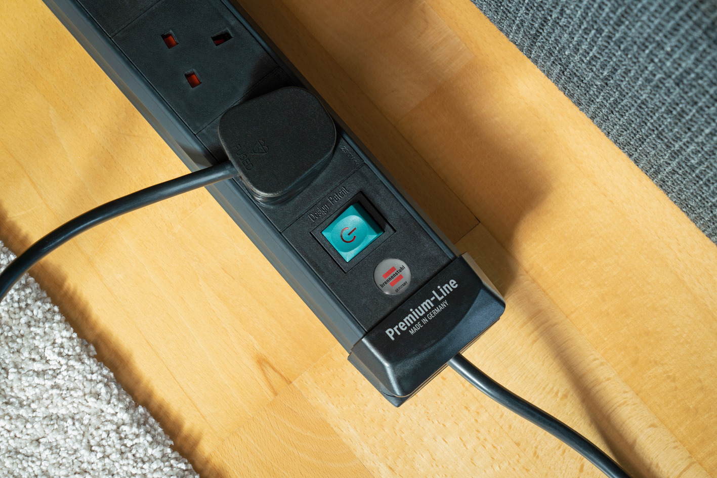 Premium-Line Extension Lead 3-way black 5m H05VV-F 3G1.5 with switch ...